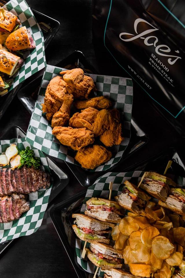 Chicago - Joes Seafood, Prime Steak and Stone Crab